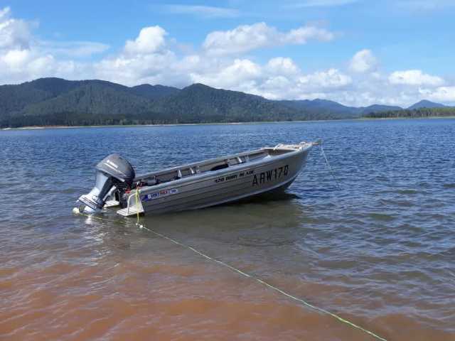 Quintrex 420 Dory Blade | Motorboats & Powerboats | Gumtree Australia ...