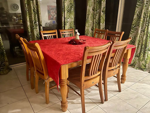 Beautiful 9pc Balmoral dining suite - Dining Tables in Blenheim QLD ...