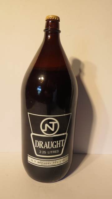 vintage Darwin stubby glass bottle display only - Collectables in ...