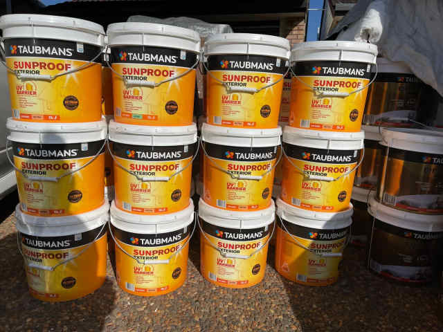 Taubmans Sunproof exterior 15 litre free tinting to dark colours $120 ...