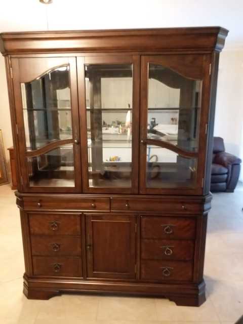 Hamlyn Buffet, Hutch Display Cabinet with Lights - Cabinets in Bendigo ...