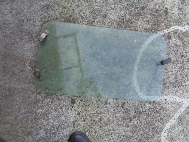 SUZUKI SIERRA SJ80 COILY SIDE REAR WINDOW | Wrecking | Gumtree ...