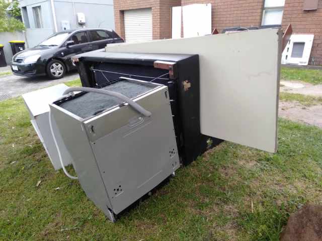 Moving out Free Stuff - Other Home & Garden in Dandenong VIC | Gumtree ...