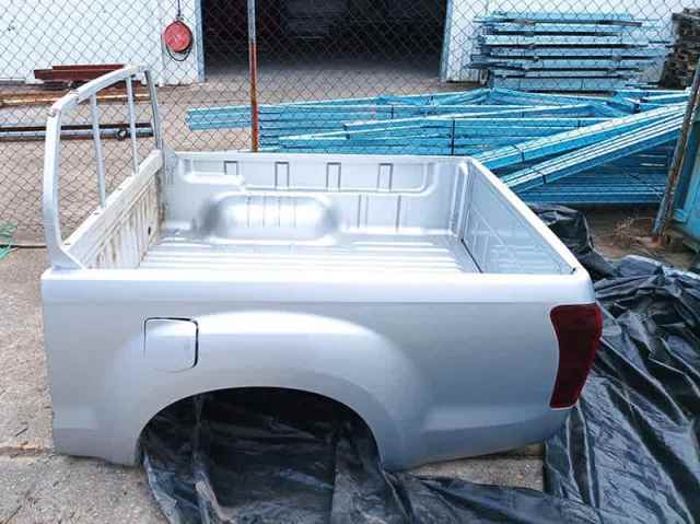 ISUZU D-MAX SX SPACE CAB 2017 TUB | Auto Body parts | Gumtree Australia ...