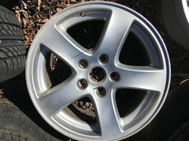 COMMODORE VX SS 17 INCH GENUINE ALLOY RIM o481094190 | Wheels, Tyres ...