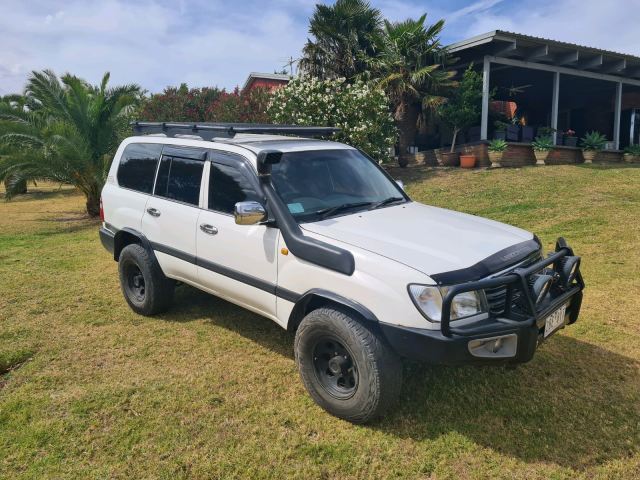 2002 V8 TOYOTA LANDCRUISER GXL (4x4) 5 SP AUTOMATIC 4D WAGON | Cars ...