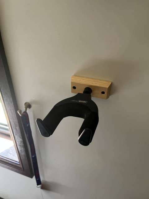 Single wall guitar mount - Instrument Accessories in Nelsons Plains NSW ...