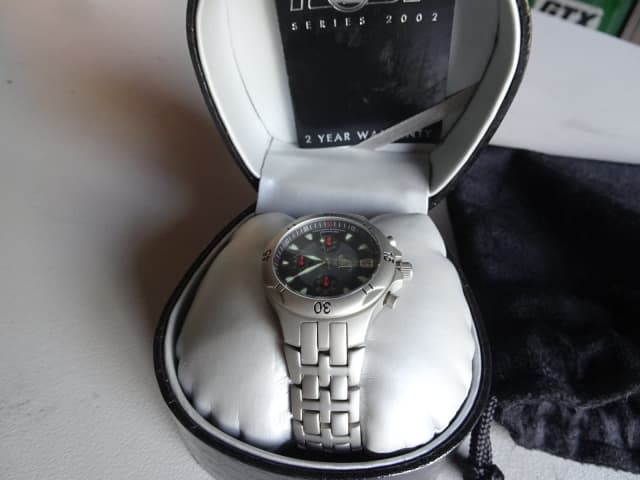 GENUINE NUMBERED 2002 BOXED HOLDEN HSV WATCH IN MATCHING BOX - Watches ...