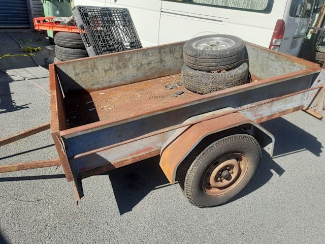 Old box trailer 1900 long 1300 wide 350 deep | Trailers | Gumtree ...