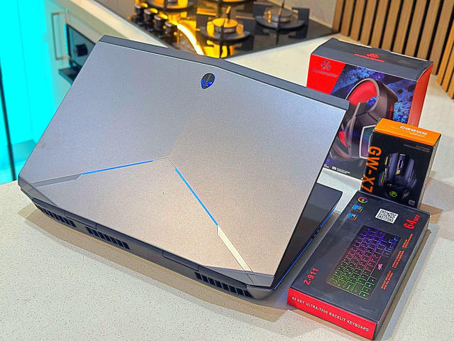 ALIENWARE GAMER 18 Intel®Core™i7*512GB SSD+4TB*32GB+DUAL GPU*WIND ...