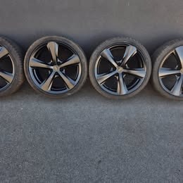 19inch Commodore Alloy Rims & Tyres | Wheels, Tyres & Rims | Gumtree ...
