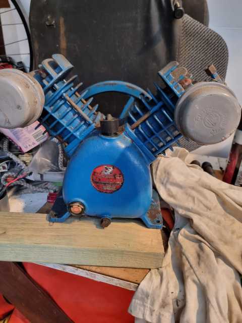Twin cylinder compressor Swan - Other Tools & DIY in Woy Woy NSW ...