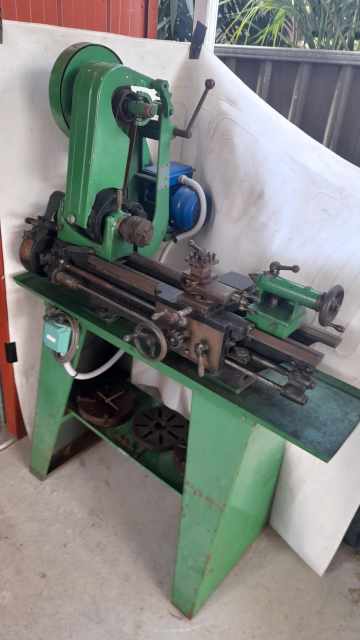 Dalton Six Vee bed bench type center lathe - Power Tools in Miranda NSW ...