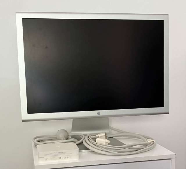 Apple Cinema Display 20 inch Monitor Bright Matt Screen Quality ...