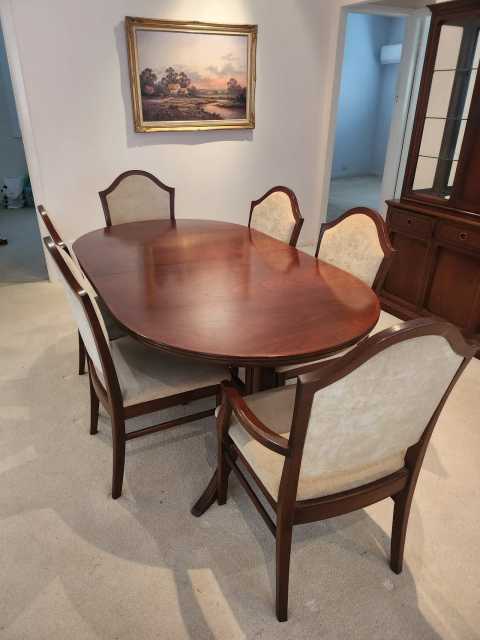 Chiswell Dining Table, extendable, with 6 chairs - Dining Tables in ...