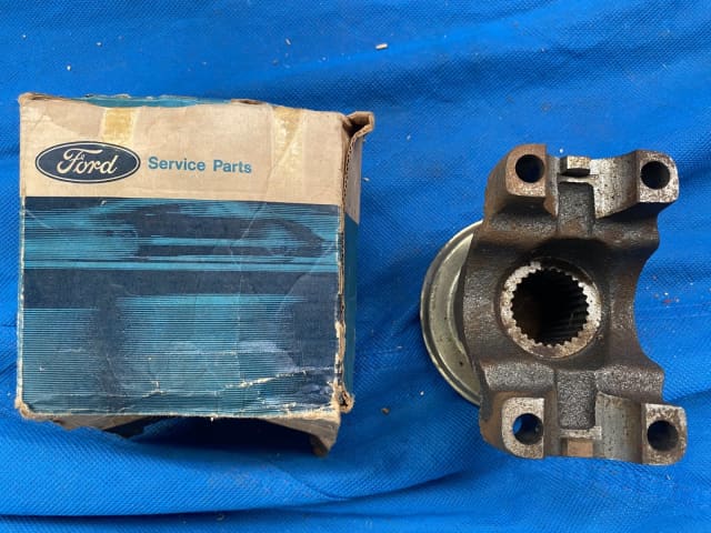 FORD FALCON XW XY XA XB GT GENUINE NOS NEW OLD STOCK 9 INCH DIFF YOKE ...