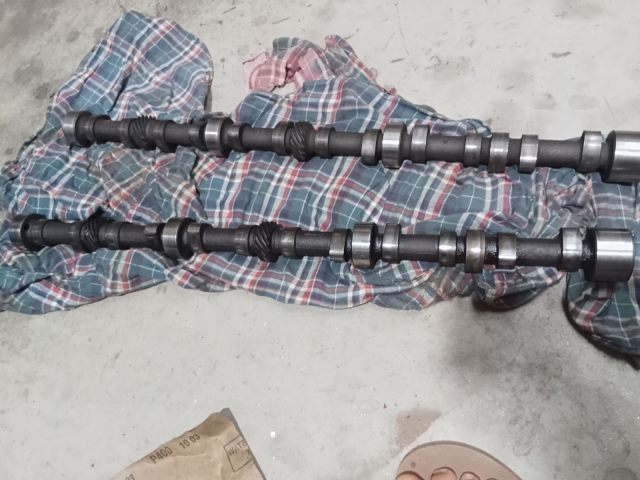 valiant 265 cams head | Engine, Engine Parts & Transmission | Gumtree ...