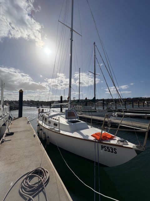 Beautifully Maintained 1978 Compass 28 sailing yacht | Sail Boats ...