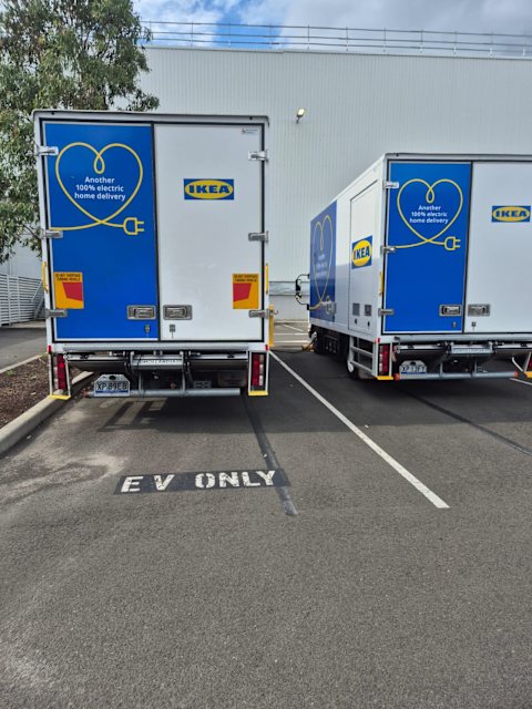 MR Truck driver and offsider (multi drop furniture) $1800 NO STUDENT ...