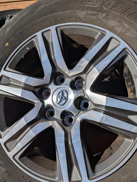 Toyota Hilux SR5 Alloy Rims and Tyres (N70/KUN26) | Wheels, Tyres ...