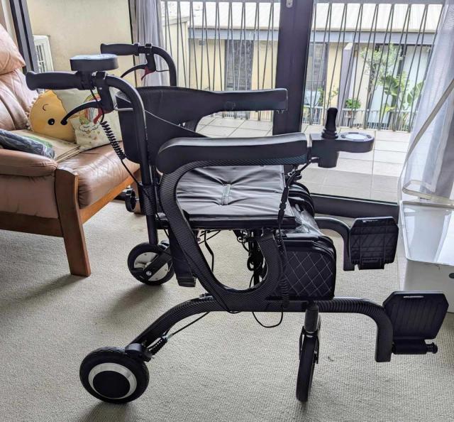 Wheelator - electric wheelchair, electric rollator all in one, as new ...
