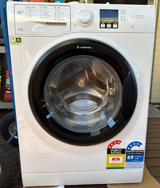 Ariston 8kg Washing Machine - Washing Machines & Dryers in Wodonga VIC ...