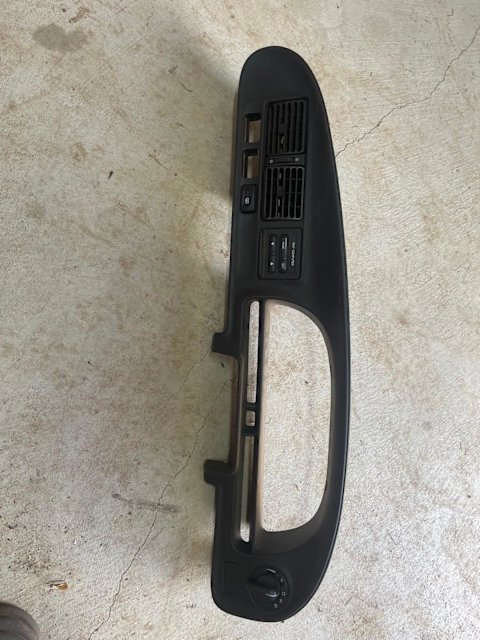 Vr/vs commodore dash fascia | Other Parts & Accessories | Gumtree ...