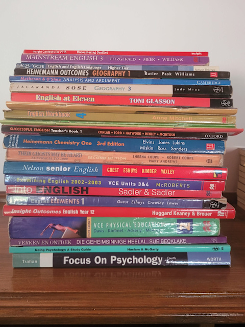 VCE books - whole range, all in excellent condition - and all FREE ...