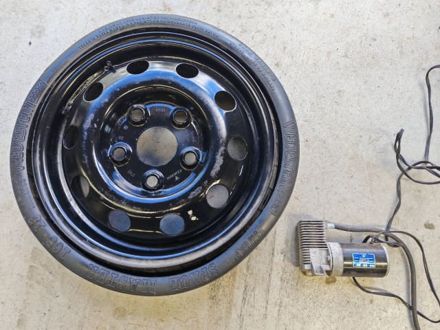 Porsche 928 spare wheel and tyre inflator pump | Wheels, Tyres & Rims ...