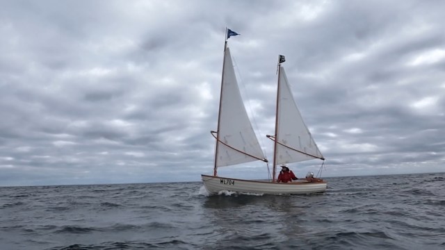 Wooden sailing dinghy. 4 years old. Beautiful 16 ft cat-rigged ketch ...