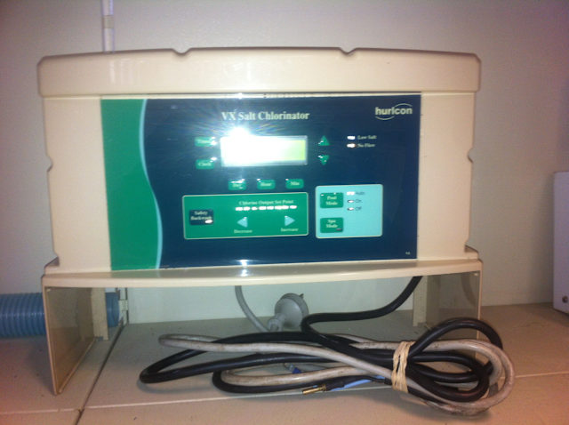 Reconditioned Hurlcon VX11 Chlorinator with 12 months warranty | Pool ...