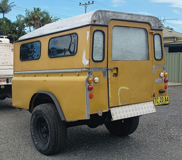Land Rover Defender Off Road Camper Trailer Enclosed | Trailers ...