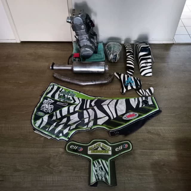 JOE SCREEN JAWA ENGINE AND COVERS | Motorcycle & Scooter Parts ...