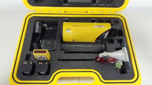 LEICA PIPER 200 PIPE LASER LEVEL WITH REMOTE AND CASE Topcon CALIBRATE - Other Tools & DIY in ...