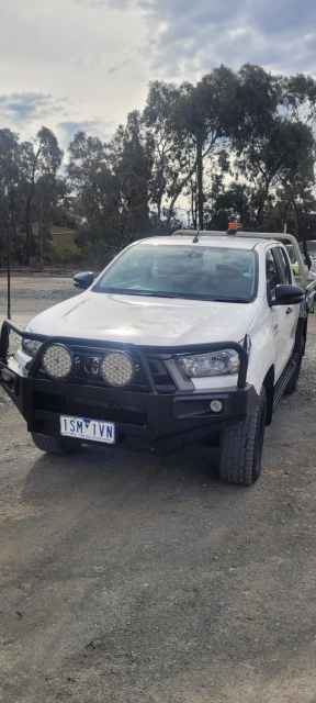 2020 TOYOTA HILUX SR (4x4) 6 SP AUTOMATIC DOUBLE C/CHAS | Cars, Vans ...