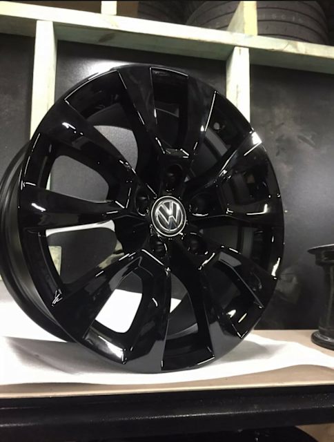 17 inch Genuine Volkswagen AMAROK 2020 MOD ALLOY WHEELS IN BLACK ...