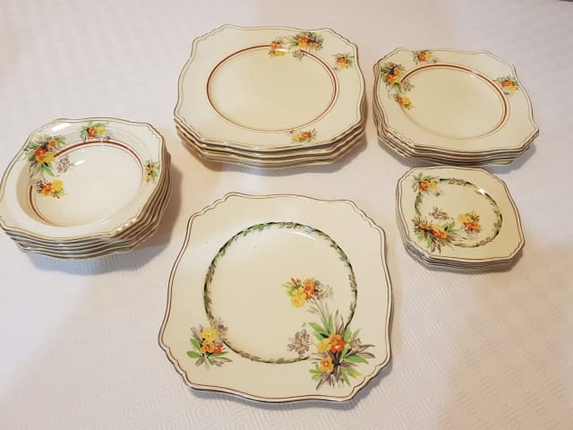 Royal Winton 1920s Elegance square dinner set | Dinnerware | Gumtree ...