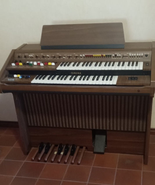 Yamaha Electone organ - Keyboards & Pianos in North Lake WA | Gumtree ...