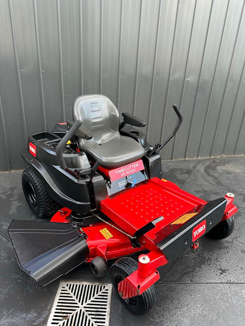 TORO ZS5000 Zero Turn Ride on Mower - FULLY SERVICED - Lawn Mowers in ...