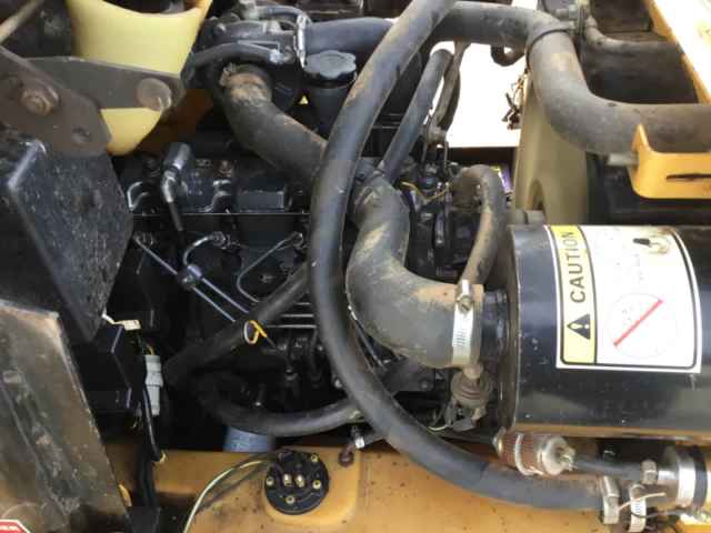 NEW HOLLAND LX665 SKID NEW TYRES NORM 4 in 1 bucket | Farming Equipment ...