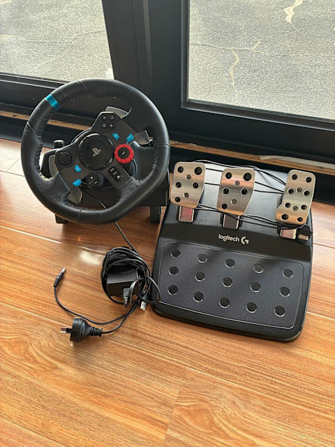 PS4/5 Logitech G29 Driving force racing wheel set - Playstation in ...