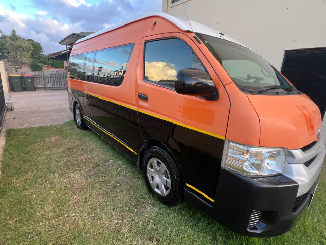 2016 TOYOTA HIACE COMMUTER 6 SP AUTOMATIC BUS WITH WHEELCHAIR LIFT ...