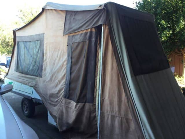 Pop Top Campervan Jackaroo sleeps 4-6 | Camper Trailers | Gumtree ...