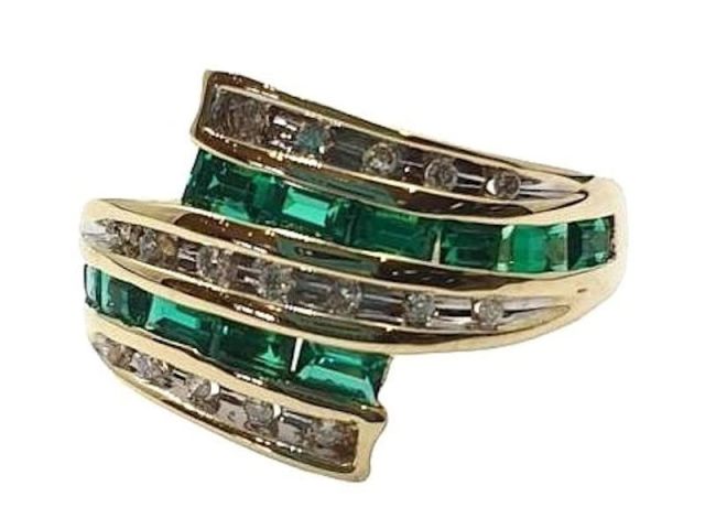 9ct Yellow Gold Ladies Ring With Created Emeralds Size O (259220 ...