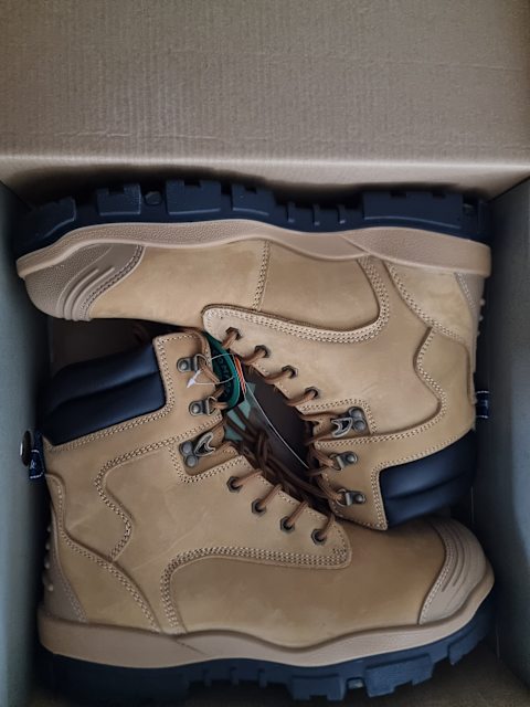 Mens Work Boots - Bata - Longreach SC Lace Up Safety Boot - US12 New ...