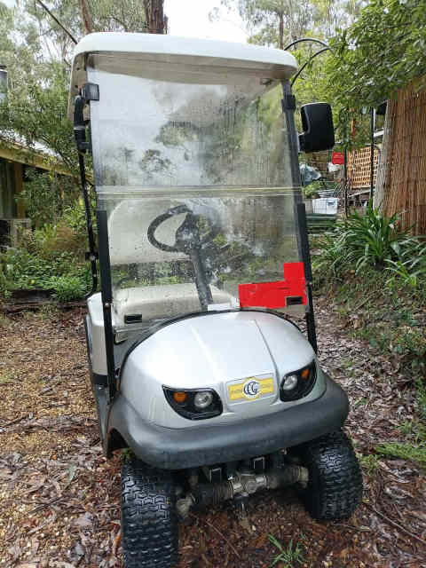 electronic golf cart - Golf in Lakes Entrance VIC | Gumtree Australia