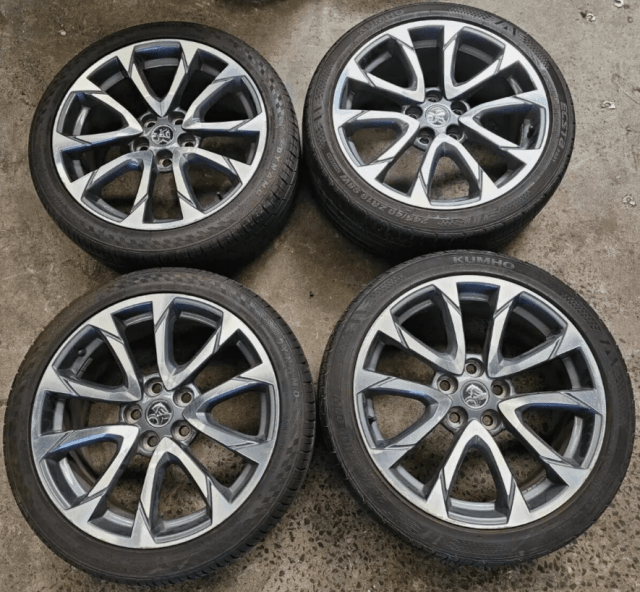 4x 19 Genuine Holden VF Series 2 Calais V Wheels & Tyres 19x8.5 5/120 ...