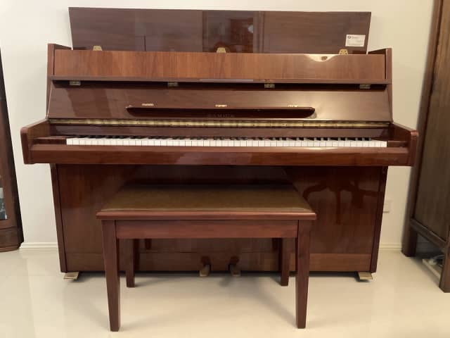Samick Upright Piano Model SU-105 Korean Made | Keyboards & Pianos ...