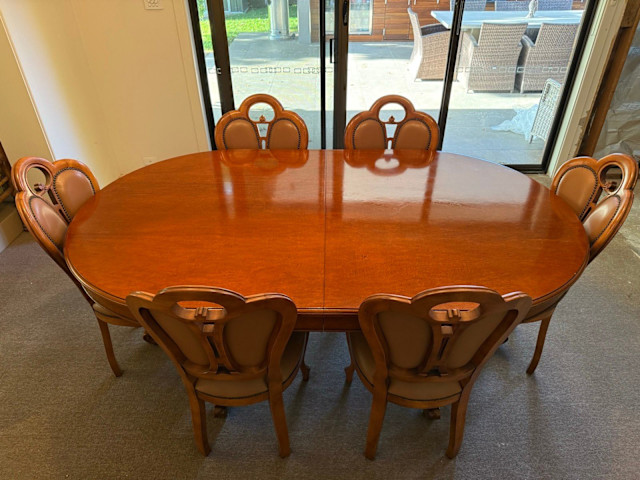 Vintage Extendable Dining Table & 8 Chairs - Dining Tables in Armidale ...