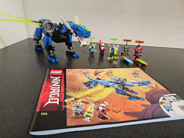 Lego 71711 Ninjago Jays Cyber Dragon Good condition with instructions ...